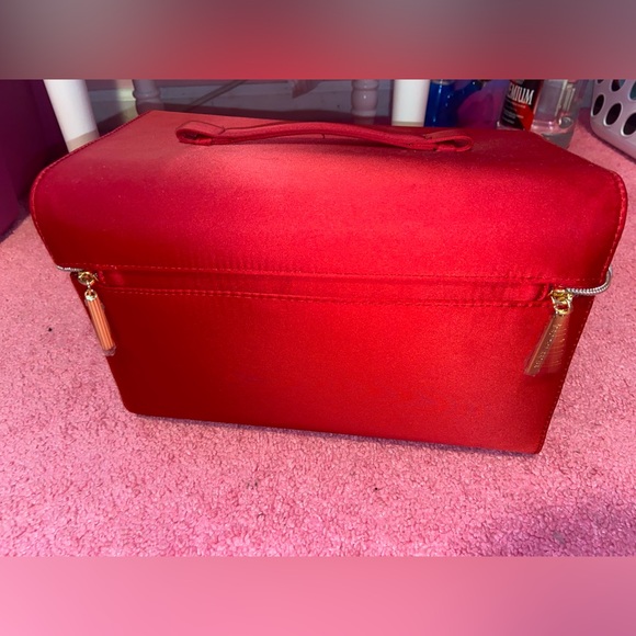 Estee Lauder | Bags | Estee Lauder Red And Gold Makeup Bag | Poshmark